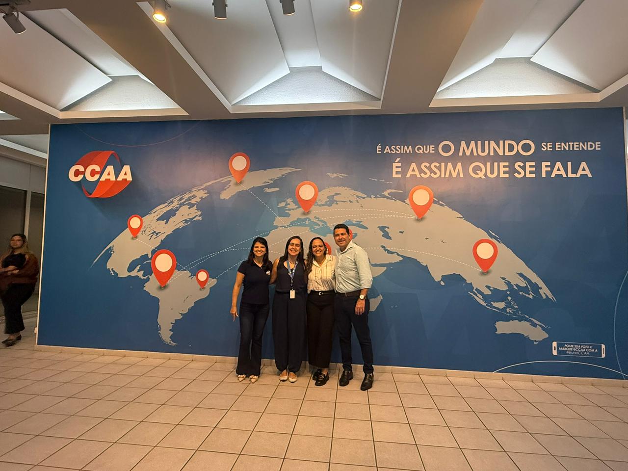 BIL visita a sede da CCAA e reforça parceria educacional